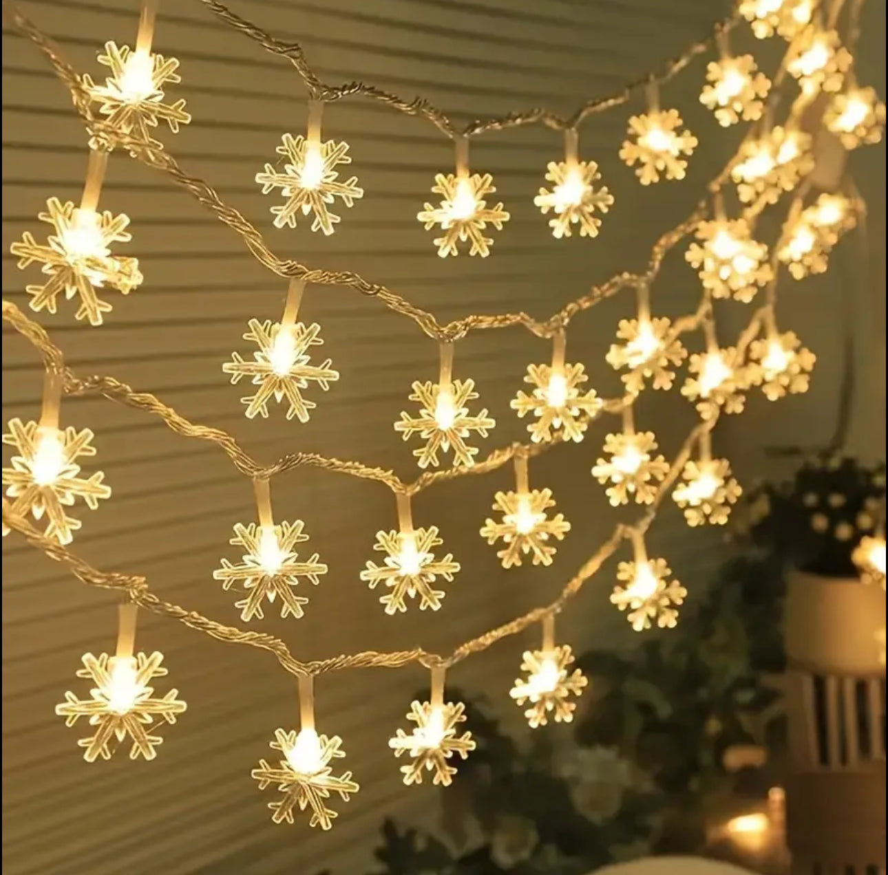 Snow shaped christmas lights – Luxury Homes Collections