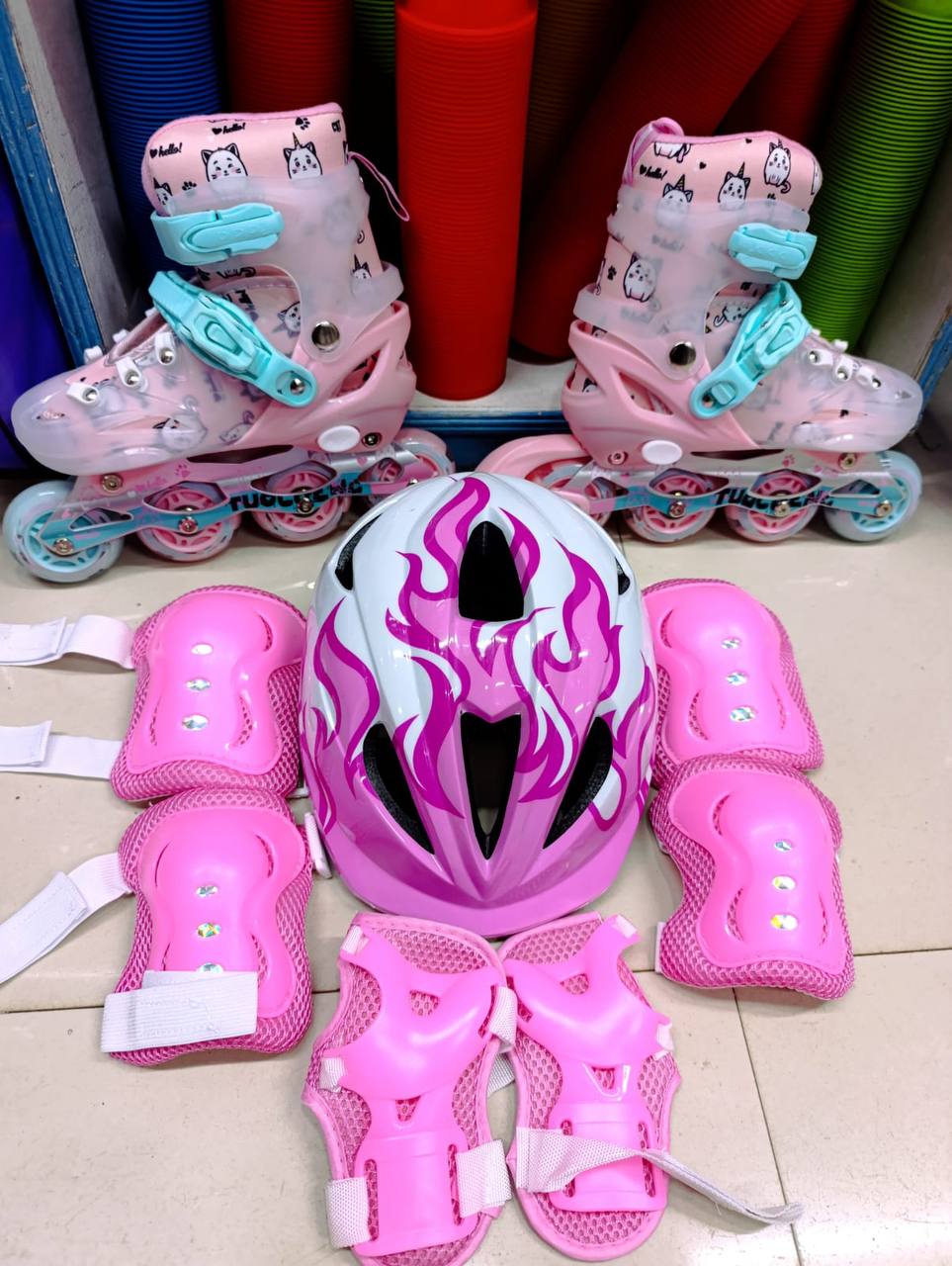 Full set Pu wheeled skates – Luxury Homes Collections